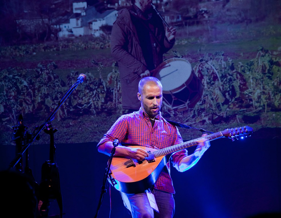 PICO | Madalena. Projeto musical reinventa tradição portuguesa no ...
