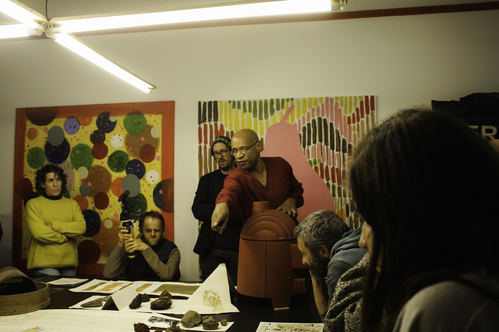 FAIAL | Artista plástico explora uso de rochas vulcânicas dos Açores na ...