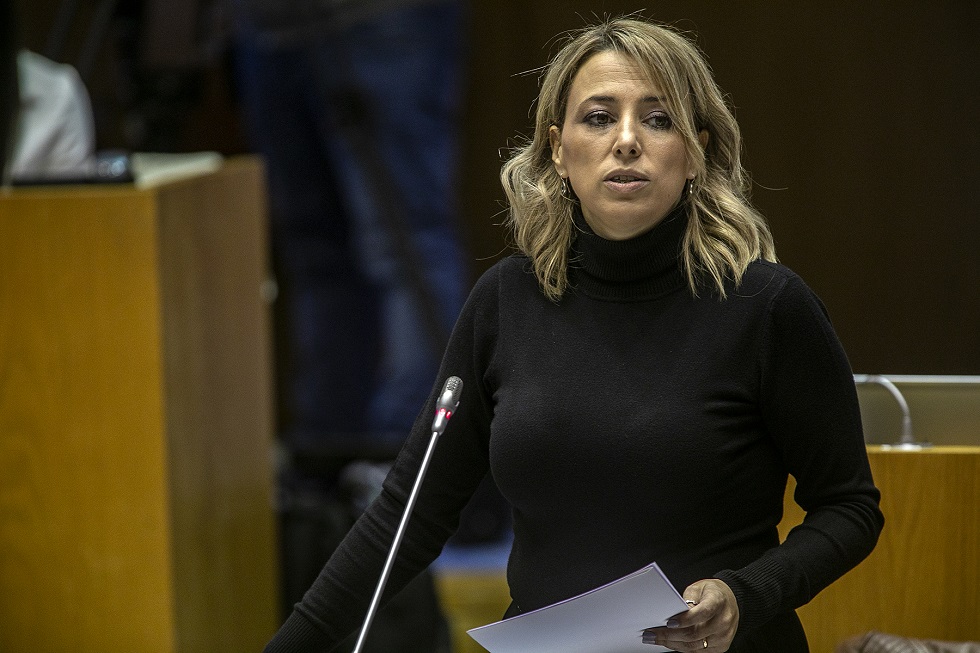 AÇORES | Aprovada proposta do PS para criação de medidas de poupança ...